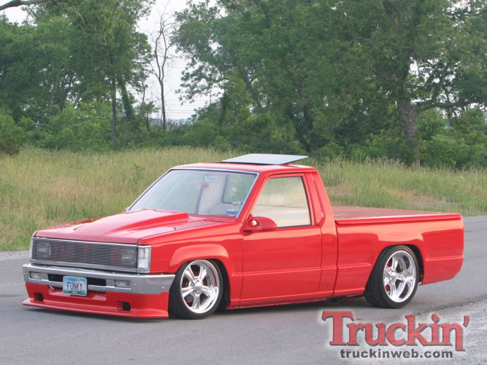 Theme Tuesdays: The Dodge D50 - Stance Is Everything