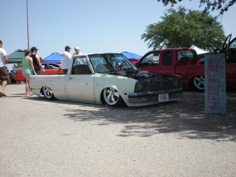 Theme Tuesdays: The Dodge D50 - Stance Is Everything